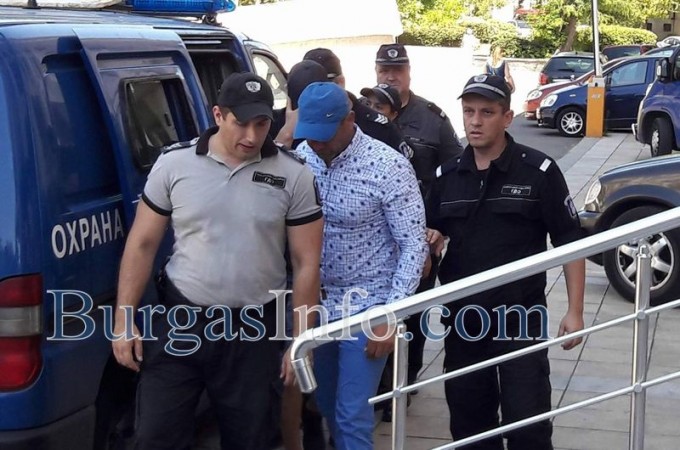 Адвокат за заканата за убийство на Джендов Свидетелят е бил по корем и не е можел да възприеме