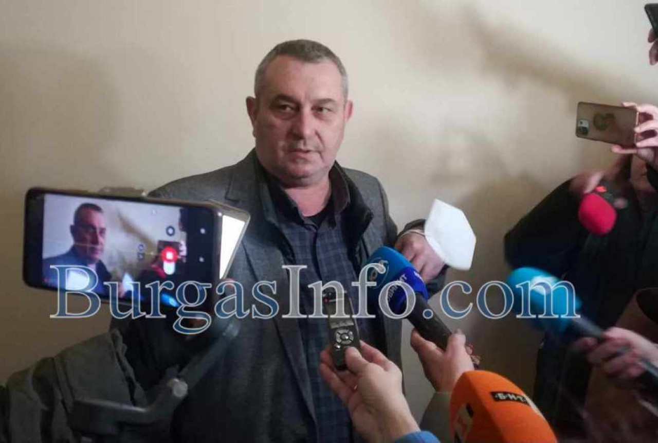 Д р Паздеров настоява за грипна ваканция в Бургаска област от 1 и до 6 и февруари щабът решава