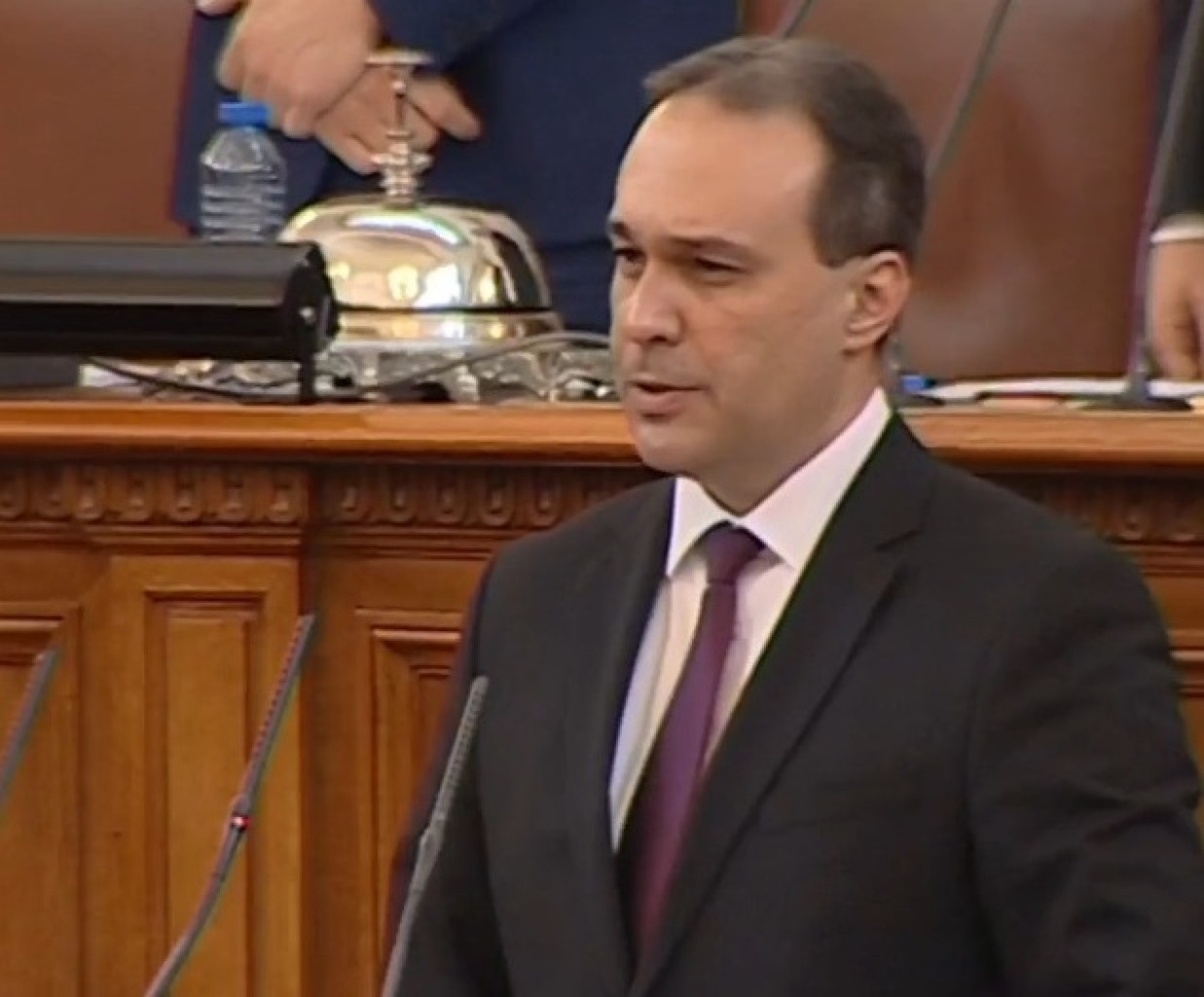 Парламентът одобри Драгомир Заков е новият министър на отбраната Новини от Бургас и региона